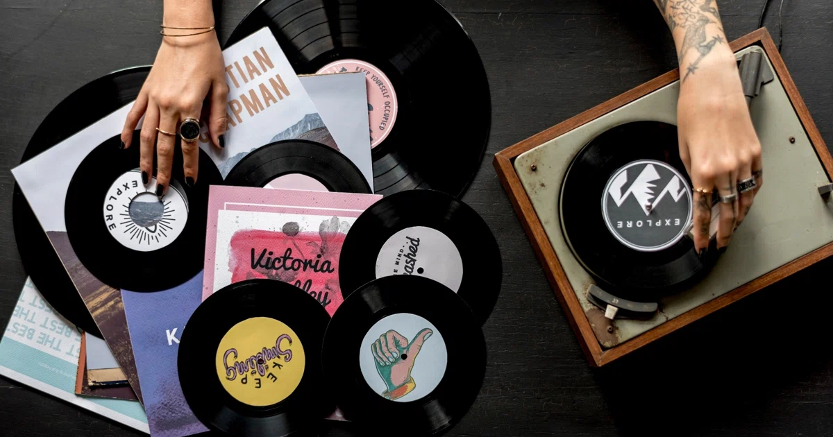 10 Awesome Vinyl Subscription Boxes for Serious Audiophiles